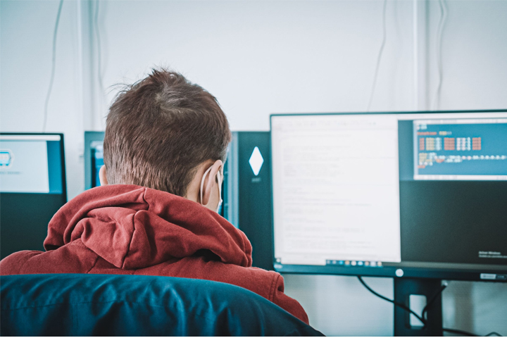 Dans la peau d’un community manager chez Ubisoft - Breakflip