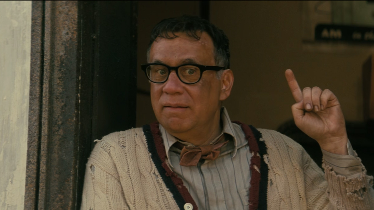 DJ Carl Fallout, qui est l'acteur qui joue le responsable de la station ...